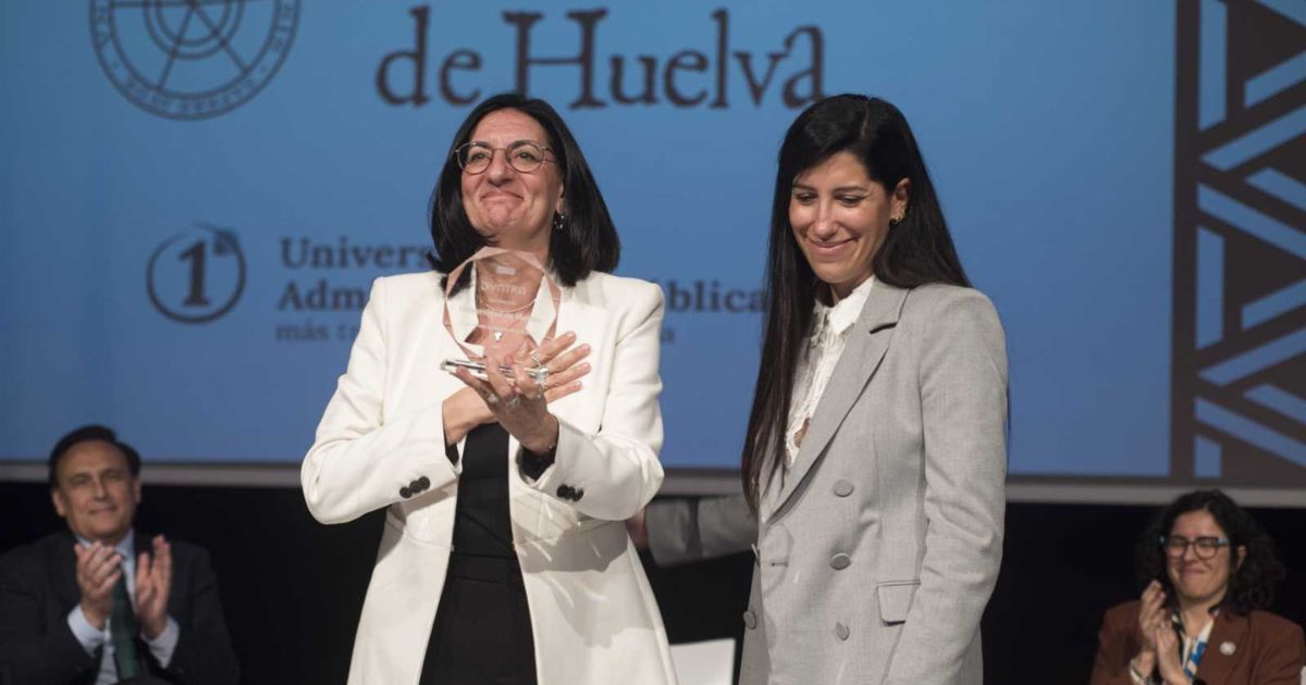 La Universidad de Huelva recibe la acreditación de ‘Administración pública más transparente de ...